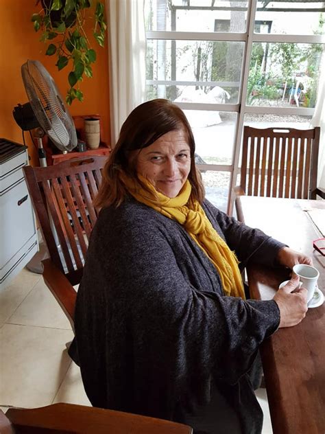 Planeaba su casamiento y escuchó el secreto de su vida un parto en un baño y la peor de las