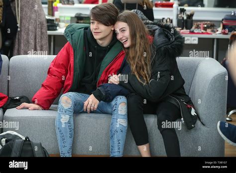 Bars And Melody Leondre