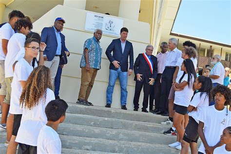 Le Lycée Du Grand Nouméa Officiellement Nommé Dick Ukeiwë Les