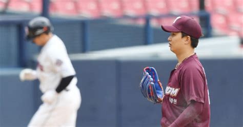 포토 키움 김성민 아쉬운피홈런