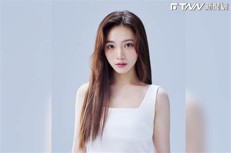 李㼈愛女參加選秀！絕美宣傳照曝光 網讚：零死角美女