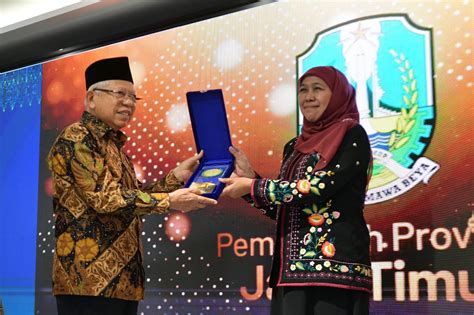 Anugerahkan Adinata Syariah Wapres Dorong Pemerintah Daerah Kembangkan