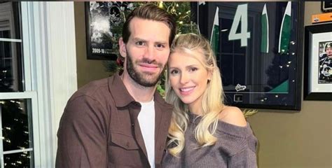 Nothing Worse In The World Nhl Fans React To Boone Jenner And Wife