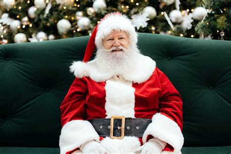 Santa Has Arrived At Surreys Biggest Mall Next To A Pop Up Sugar