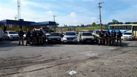 Prf Recupera Três Carros Roubados Em Comunidade Da Zona Norte