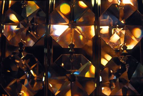 무료 이미지 창조적 인 빛 구조 꽃 굴절 무늬 색깔 화려한 조명 투명한 샹들리에 결정 퍼지다 반사 신경 크리스탈 유리 3216x2176
