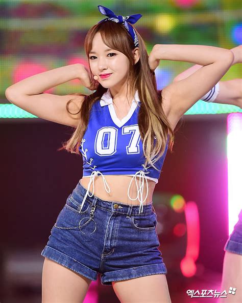 5 Artis K Pop Super Seksi Dan Hot Yang Bikin Dengkul Kamu Kopong Dzargon