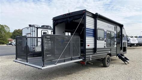 Small Toy Hauler Camper