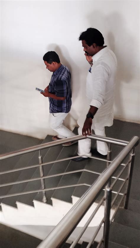 मोठी ब्रेकिंग सोलापुरातून वंचित बहुजन आघाडीची माघार राहुल गायकवाड