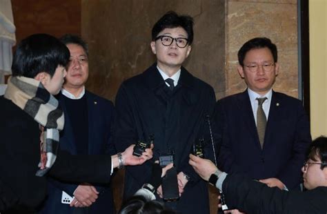 内讧第二季？韩东勋拒绝总统室请辞要求 亚洲日报