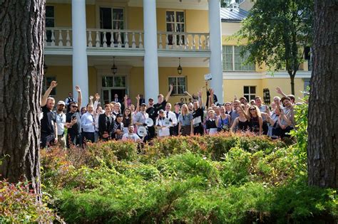 Бедные смеются богатые плачут 1 сезон 2024 дата выхода сериала трейлер фото видео