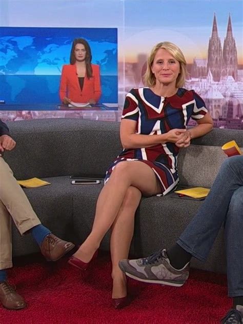 Pin Von Bertram H Auf Susanne Link Sexy Beine Promis Anziehsachen
