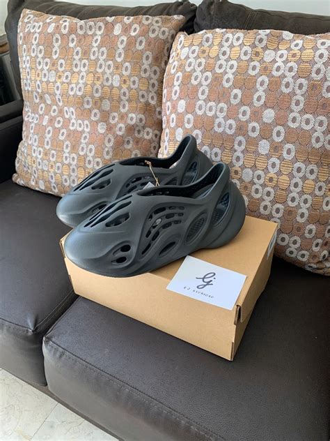 Yeezy Foam Runner Carbon On Carousell