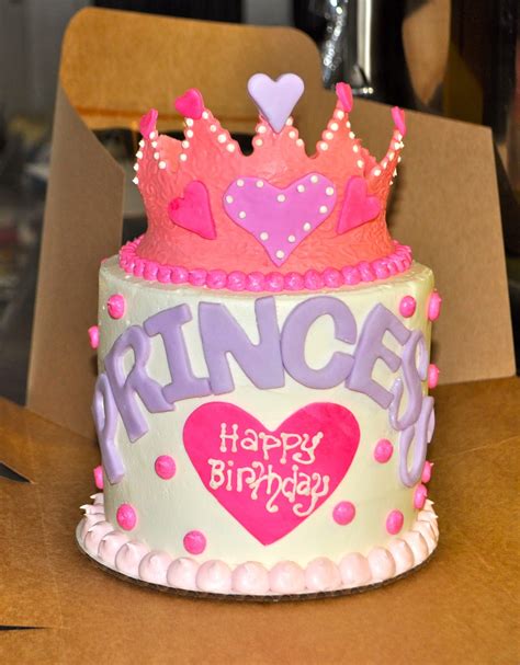 Leahs Sweet Treats Princess Crown Cake