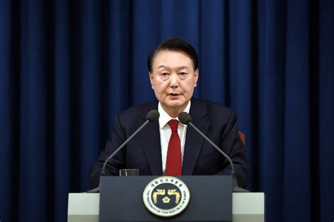 12‧3 내란 사태 尹 지지율 11로 곤두박질