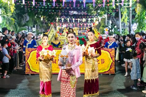 告庄西双景第五届傣泐文化节开幕人气爆棚 人山人海共赴傣泐新春盛会 景兰文旅集团