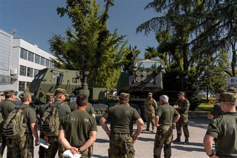 От седмото тепе Още 3 млн за Локо ПД Танкове и дронове в Панаира Падането на Бетонния мост