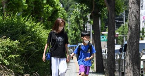 교사가 우리 아이만 수련회 가지 말라고 발달장애 부모는 운다 1071명 발달장애를 답하다