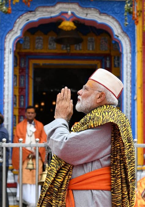 Pm Narendra Modi Meditates In Kedarnath Cave See Pictures