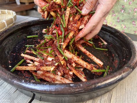 Kimchi Making And Cooking Class In Traditional Hanok Courtyard Klook
