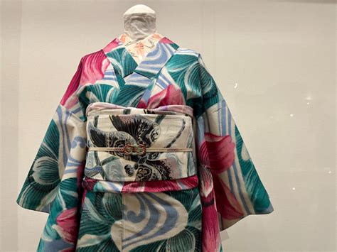 “銘仙（めいせん）”の着物が大集合！『大正の夢 秘密の銘仙ものがたり』展 イロハニアート
