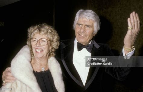 Jim Davis And Wife Blanche Hammerer Attend 37th Annual Golden Globe News Photo Getty Images