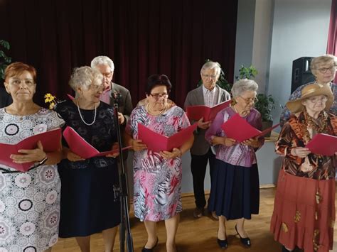 Seniorzy Po Egnali Lato Biblioteka Publiczna I Dom Kultury Gminy Zduny