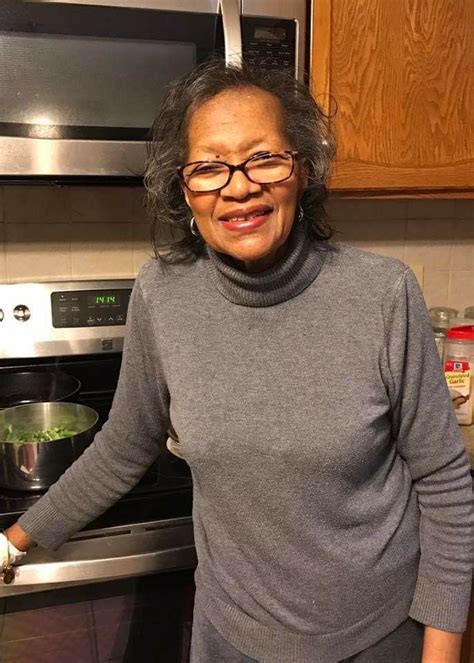 Pin By Willie Campbell On Anthony Epps Anthony Glass Square Glass