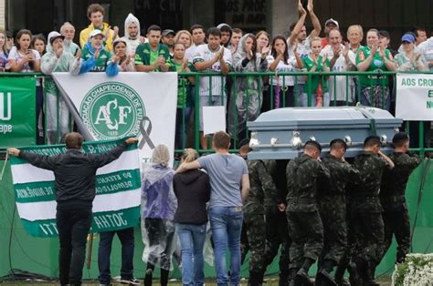 Lanzan El Documental Que Repasa La Tragedia Del Chapecoense Diario La