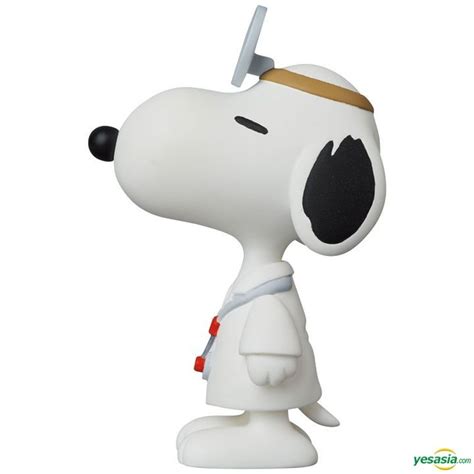 Yesasia Ultra Detail Figure No722 Peanuts Series 15 Doctor Snoopy