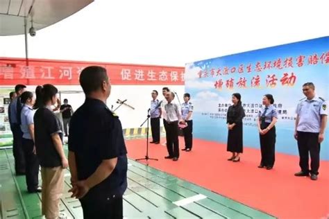 上万尾鱼苗放流长江！大渡口区开展增殖放流活动 上游新闻·汇聚向上的力量