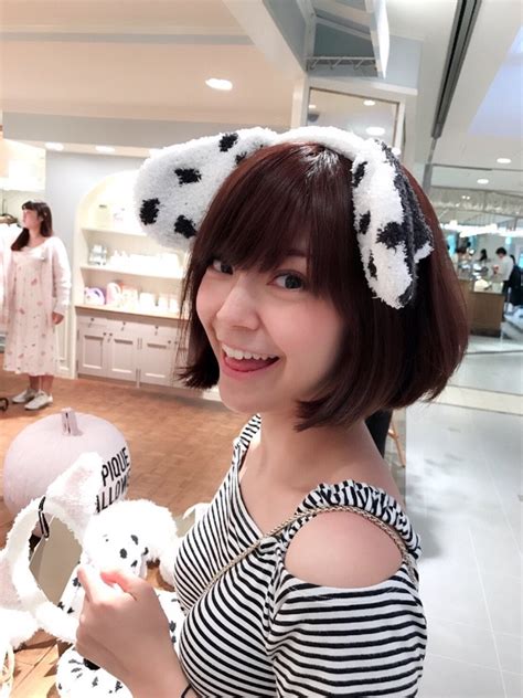 【速報】声優の伊瀬茉莉也さん34、初の写真集を発売！ 水着、ランジェリー姿を披露 ごーすアイko