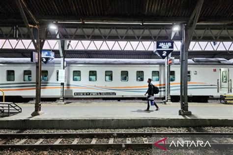 Tiga Kereta Di Daop Semarang Terlambat Akibat KA Pandalungan Anjlok