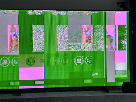 Does Anyone Know How To Fix This Green Static Display R