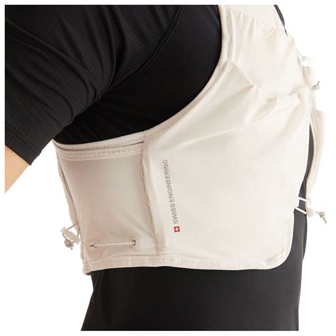 On Ultra Vest 5l Trail Running Backpack Free Eu Delivery Bergfreunde Eu