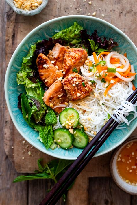 Refreshing Lemongrass Salmon Vermicelli Bowl Cooking Therapy