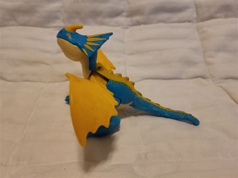 Rare 2014 Stormfly And Scuttleclaw Mcdonalds Europe Dragon Figures Httyd