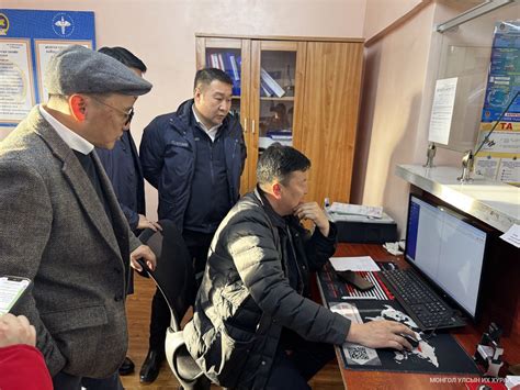 Замын Үүд дэх Гаалийн лаборатори импортын эмийн бүтээгдэхүүнд шинжилгээ