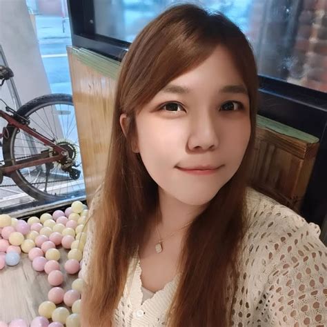 Nana Lai Namei Lai Threads Say More