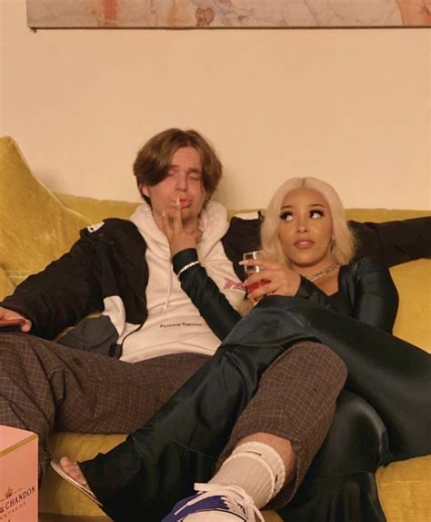 We Can T Stop Staring At Doja Cat S Incredibly Hot Instagram Page Artofit