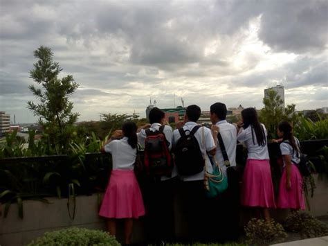 My Classmates Staring At The Sky By Veinart36 On Deviantart