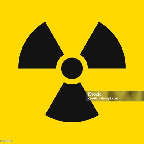 黃色和黑色輻射輻射警告圖示符號形狀原子能核能危險警示標誌向量插圖圖像隔離在黃色背景上向量圖形及更多危險圖片 危險 原子 圖標集