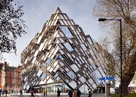 Twelve Architects Adds Patterned Facade To University Building