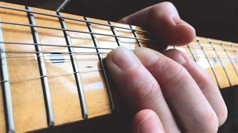 Are Electric Guitar Strings Easier To Bend Ins