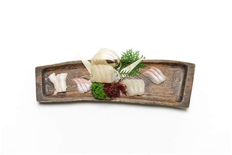 계수나무 영화 속 영웅들은 망토를 메는 모습을 종종 볼 수 있죠 슈퍼맨의 빨간색 망토 배트맨의 검정색 망토 그리고 코리의 주황색 망토 일상 속 작은