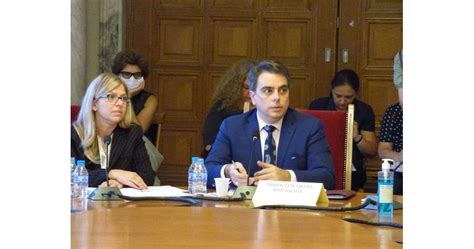 Служебният кабинет внася плана за възстановяване ако няма редовно правителство Обзор