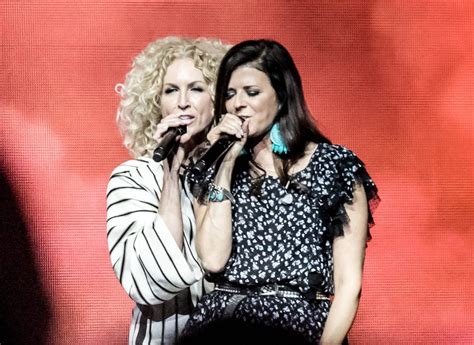 Concert Review Little Big Town At Chaifetz Arena Reviewstl