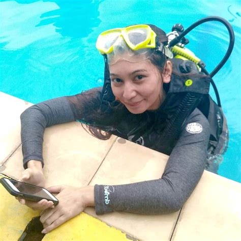 Pin By Diveman On Asian Scubagirls Scuba Diver Girls Scuba Girl