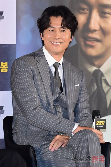 정우성 스윗한 미소