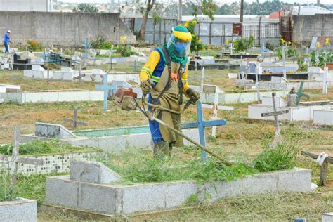 Sesep intensifica mutirões de limpeza nos cemitérios públicos para a